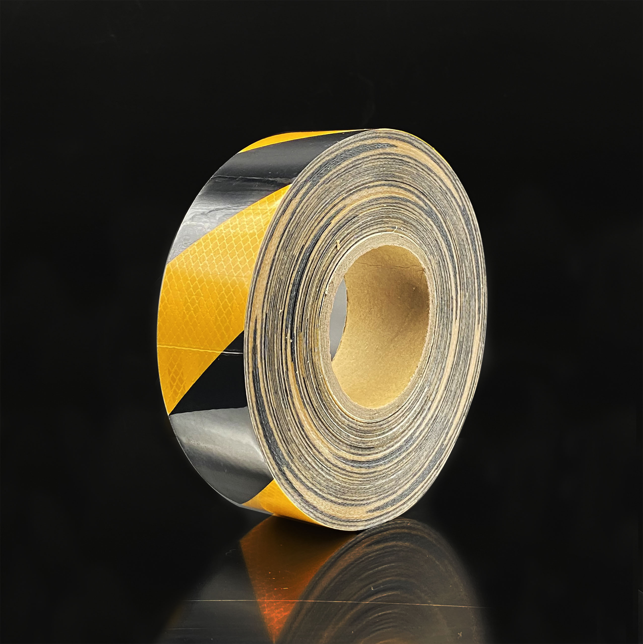 Băng keo phản quang kim cương sọc vàng đen 3A - 3400 - 3A Safety